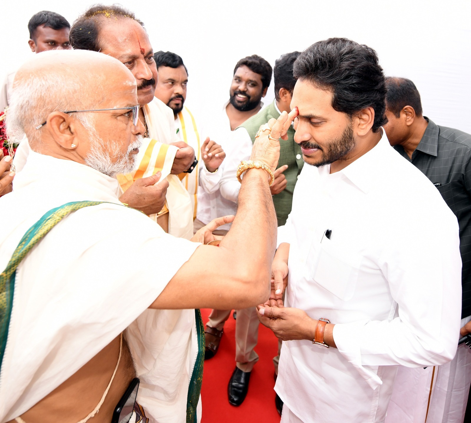 రాజశ్యామల, సుదర్శన సహిత శ్రీ లక్ష్మీ మహా యజ్ఞంలో పాల్గొన్న సీఎం జగన్ | CM Jagan Participate Raja ...