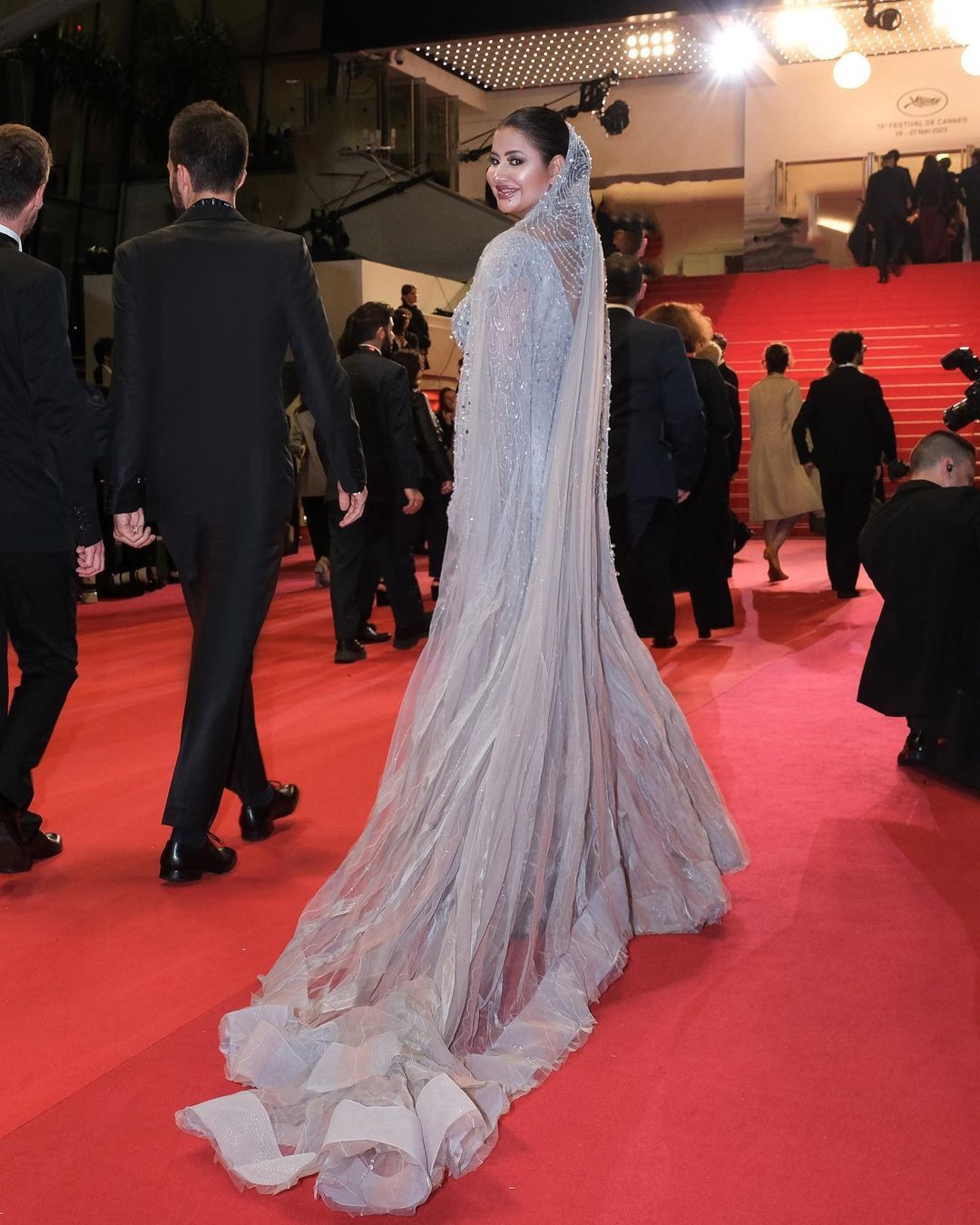 కేన్స్ ఫిల్మ్ ఫెస్టివల్‌లో రెడ్ కార్పెట్‌పై మెగా సుధా రెడ్డి హోయలు ...