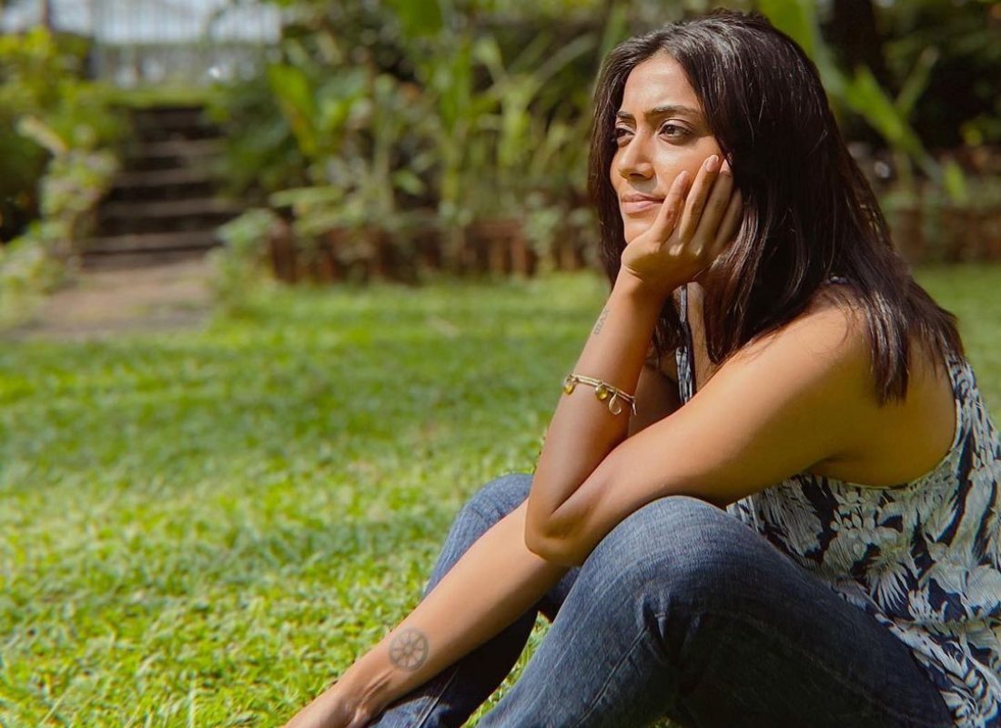 কালো পোশাকে, নয়া লুকে সোশ্যাল মিডিয়ায় ভাইরাল অনিন্দিতা | Actress ...