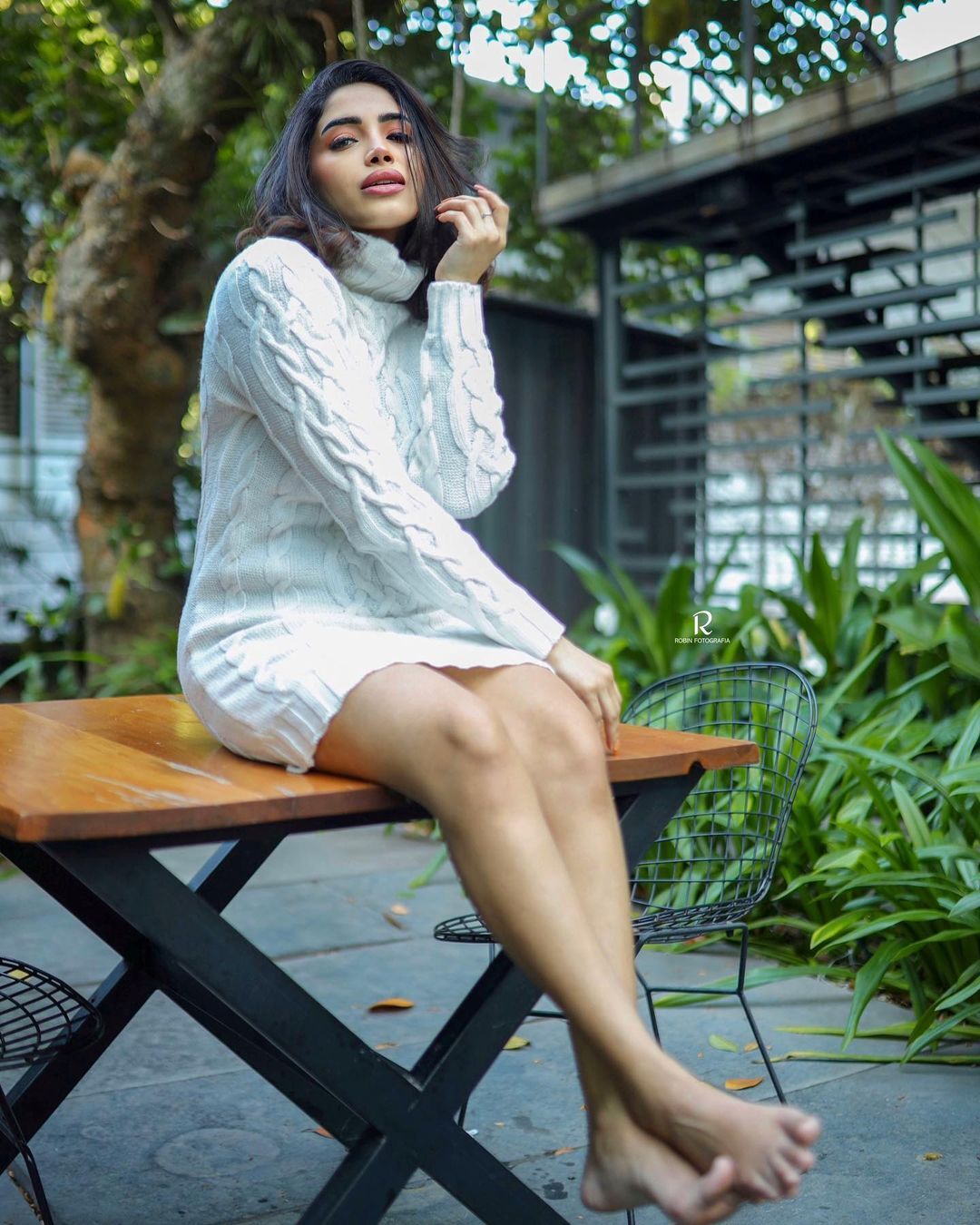 Ameya Mathew: മാട്രിമോണിയൽ ചിത്രങ്ങൾ എന്നാൽ ഇതാണ്... സാരിയിൽ പൊളി ...