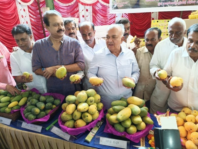 ಬೆಂಗಳೂರಿನಲ್ಲಿ ಮಾವು ಮತ್ತು ಹಲಸು ಮಾರಾಟ ಮೇಳ ಉದ್ಘಾಟನೆ | HOPCOMS Mango And ...