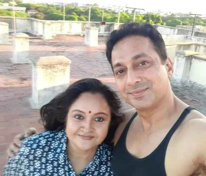 PHOTOS : பாக்கியலட்சுமி கோபியா இது? பலரும் பார்த்திடாத சதீஷின் ...