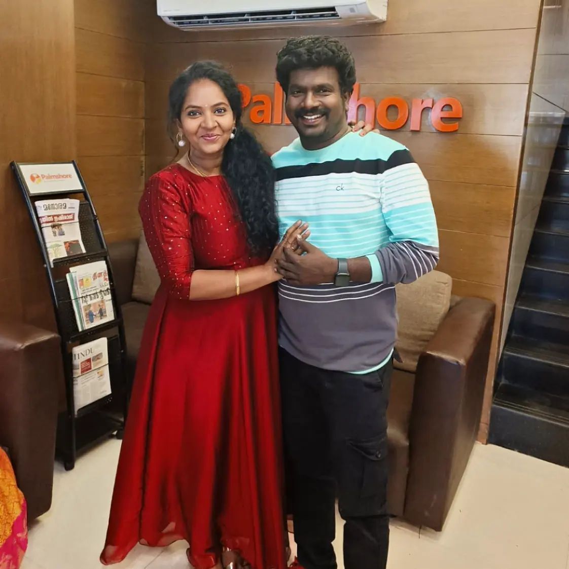 PHOTOS : பழைய ஜோக் தங்கதுரையின் குடும்பத்தை பார்த்துள்ளீர்களா? மனைவி, குழந்தையுடன் இருக்கும் ...