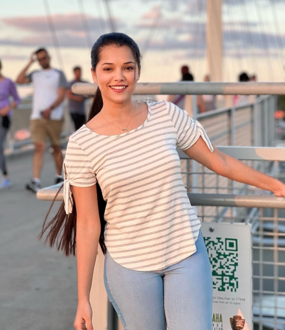 photos : வெளிநாட்டில் செட்டில் ஆன கோகுலத்தில் சீதை வில்லி.. புகைப்படங்களை வெளியிட்டு மாஸ் ...