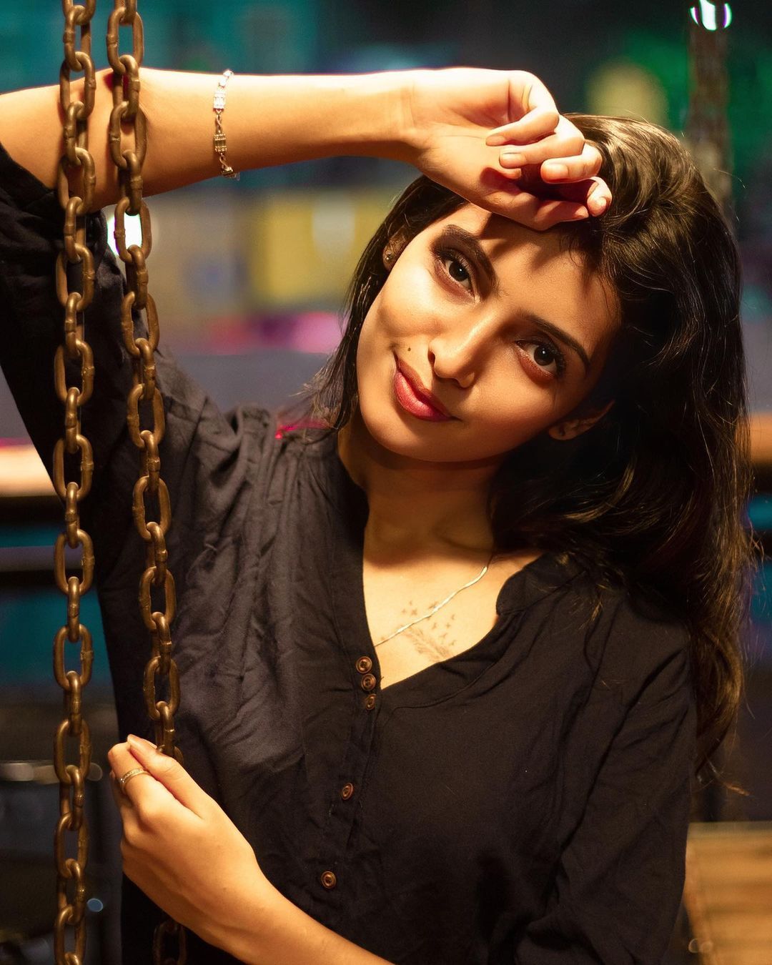 photos : அசால்ட்டாக பாம்பை கையில் வைத்து மாஸ் காட்டும் விஜய் டிவி நடிகை.. தீபிகாவின் லேட்டஸ்ட் ...