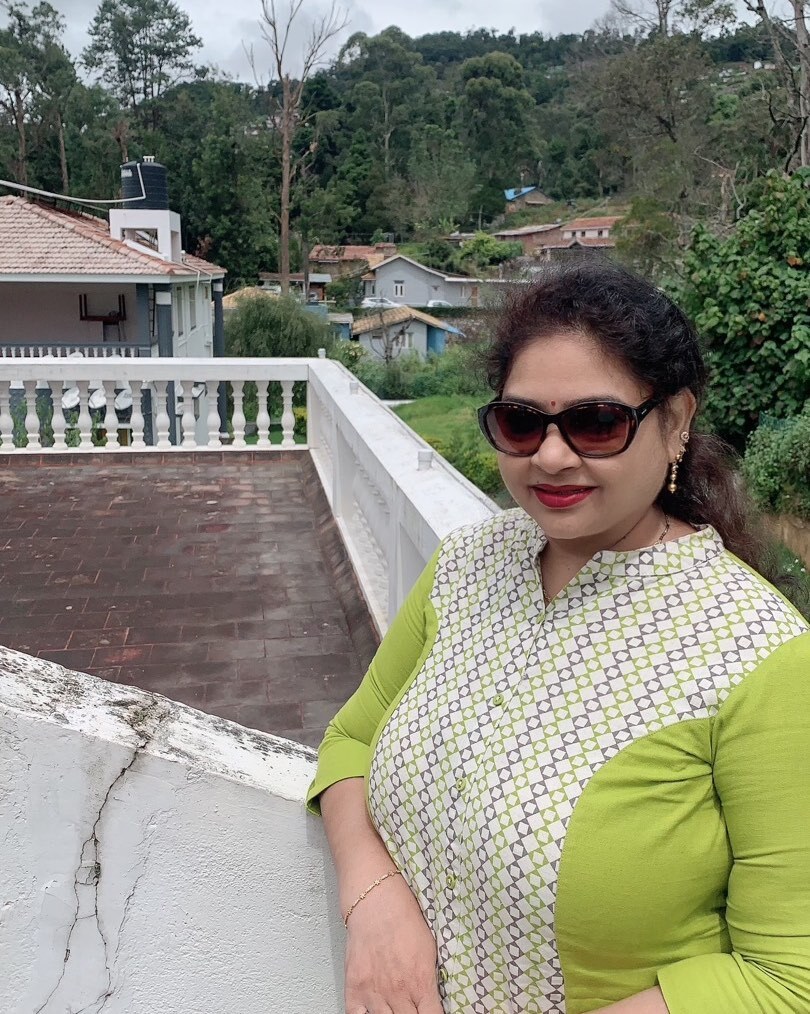 PHOTOS : 'சின்னத்தம்பி' படத்தில் வரும் கவுண்டமணியின் ரீல் மனைவியை நியாபகம் இருக்கா?.. இப்போ ...