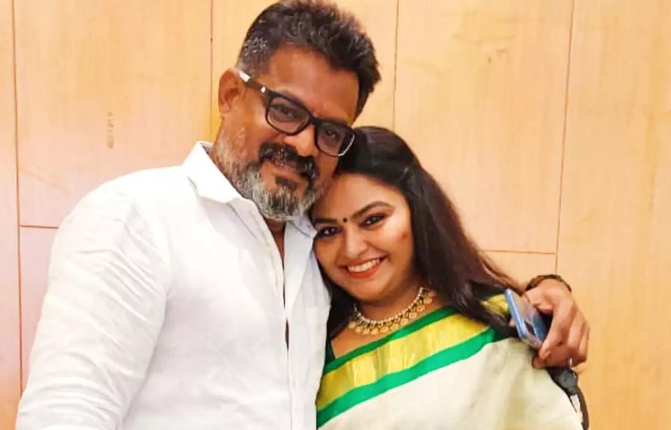 PHOTOS : 'மெட்டி ஒலி' சீரியலில் வரும் போஸ் கதாபாத்திரத்தை நியாபகம் ...