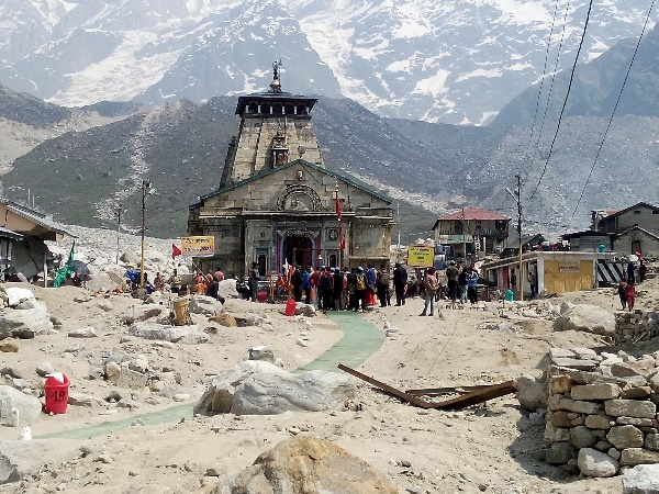 10 years of Kedarnath disaster: जब खंड-खंड हो गया था उत्तराखंड, जमीन पर ...