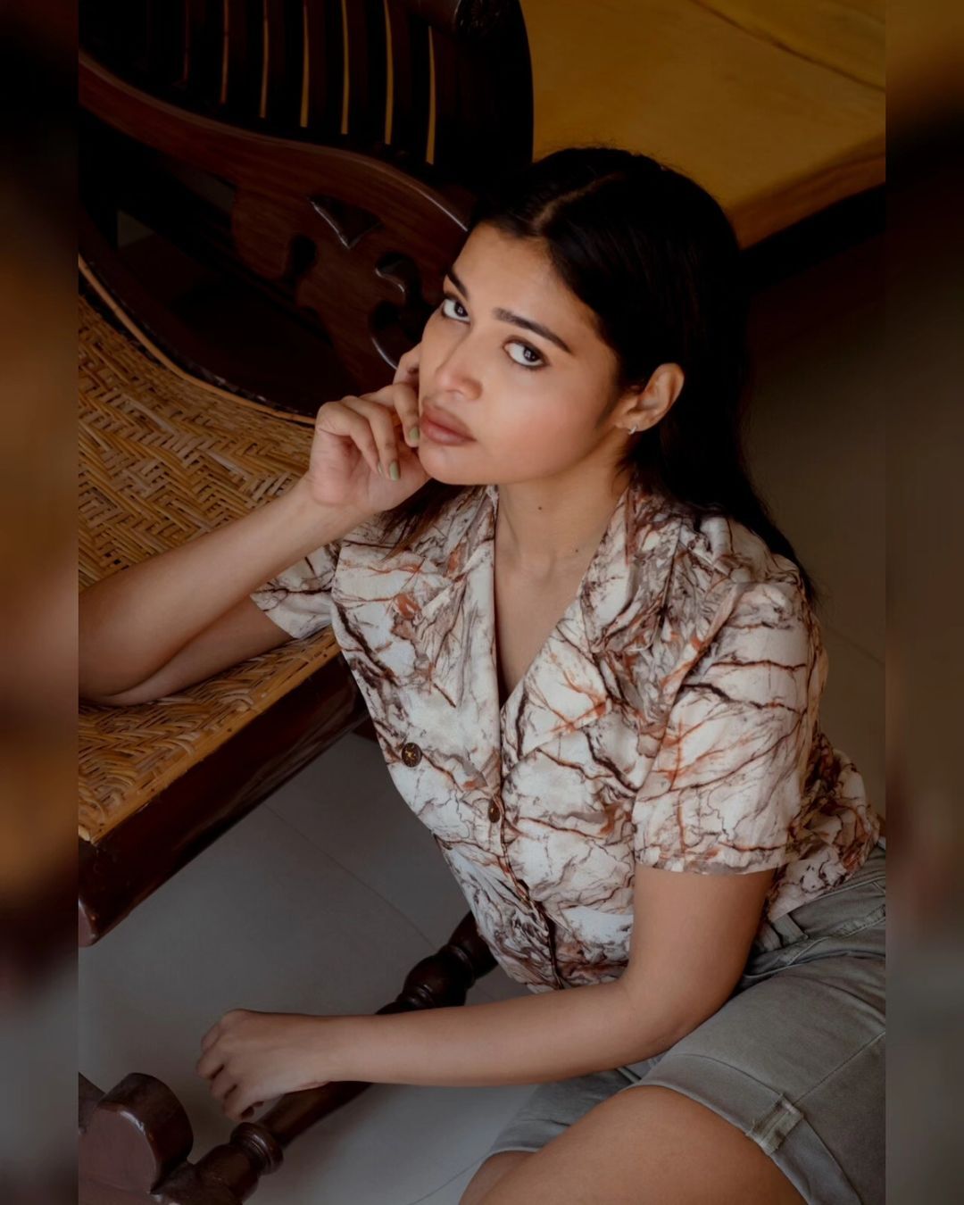 సోకుల విందుతో సెగలు పుట్టిస్తున్న దర్షా గుప్తా.. భామ హాట్ ట్రీట్‌కు ...