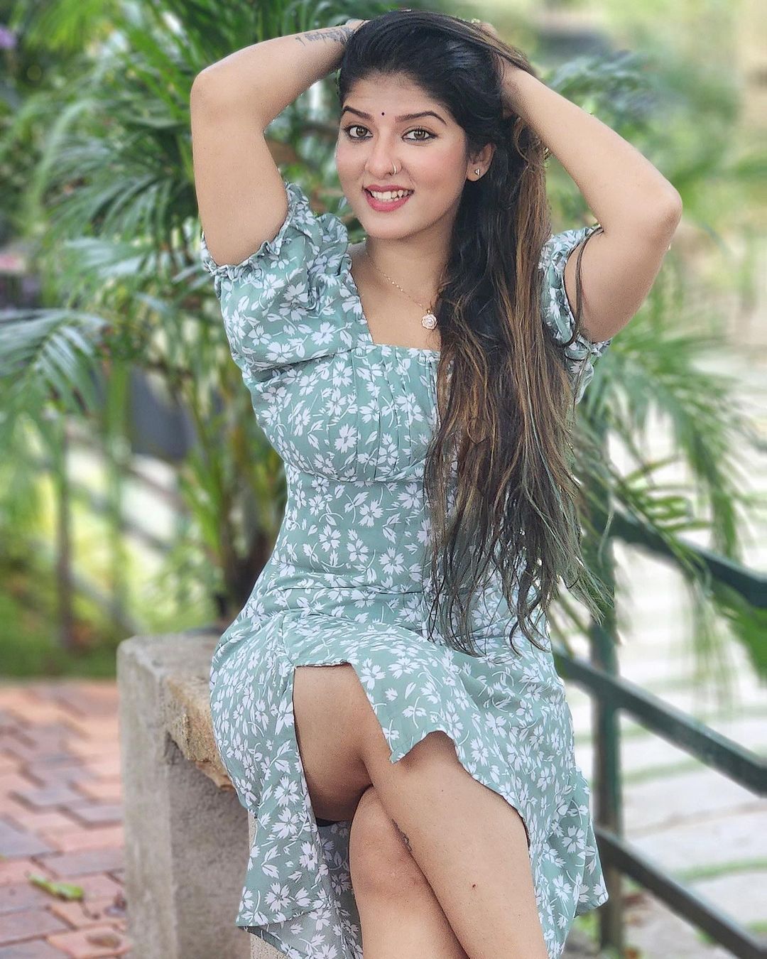 Aswathy S Nair: കളറല്ലേ ജീവിതം... സ്റ്റൈലൻ ഫോട്ടോഷൂട്ടുമായി അശ്വതി നായ ...