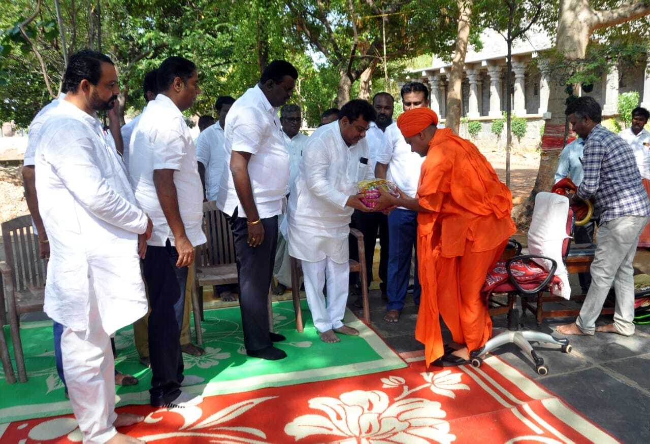 ಕೊಪ್ಪಳದ ಗವಿಮಠಕ್ಕೆ ಸಚಿವ ಎಂ. ಬಿ. ಪಾಟೀಲ್ ಭೇಟಿ | Minister MB Patil Visits ...