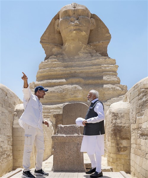 Narendra Modi Visit the Great Pyramid of Giza With Egyptian PM Mostafa ...