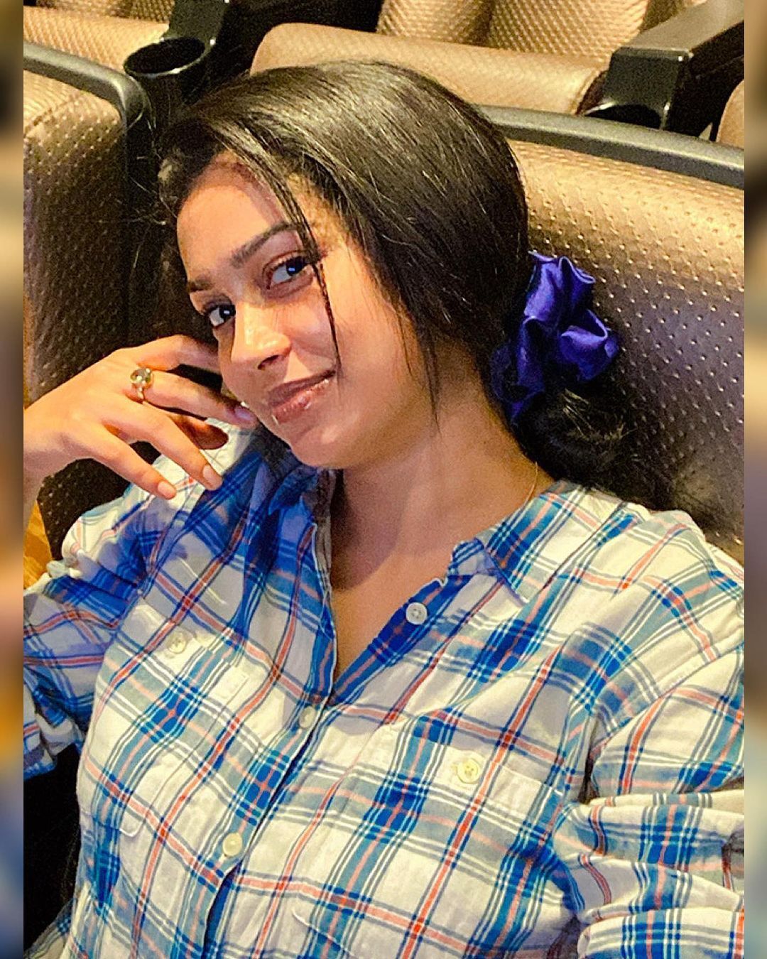 photos: இது எங்க ப்ரியாவே இல்ல.. வாய்ஸ் ஓவரை மாற்றிய ஈரமான ரோஜாவே 2 ...