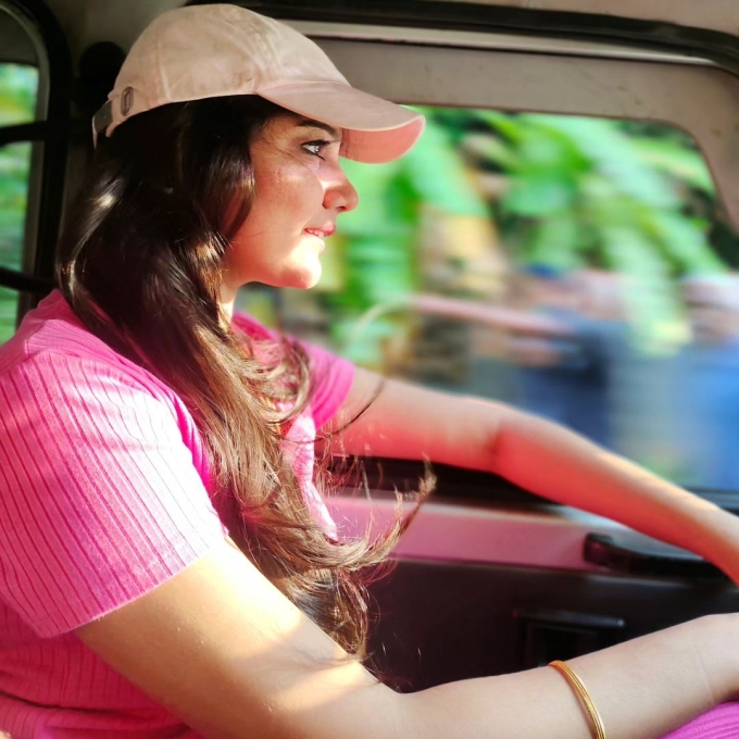 photos: சீரியல் நடிகை சைத்திராவின் ரீல் தங்கச்சியா இவங்க.. இதுக்கு ...