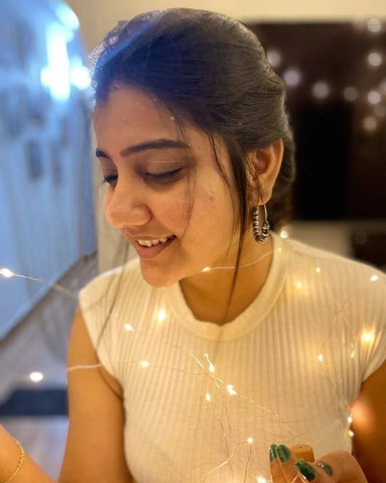 photos: சீரியல் நடிகை சைத்திராவின் ரீல் தங்கச்சியா இவங்க.. இதுக்கு ...