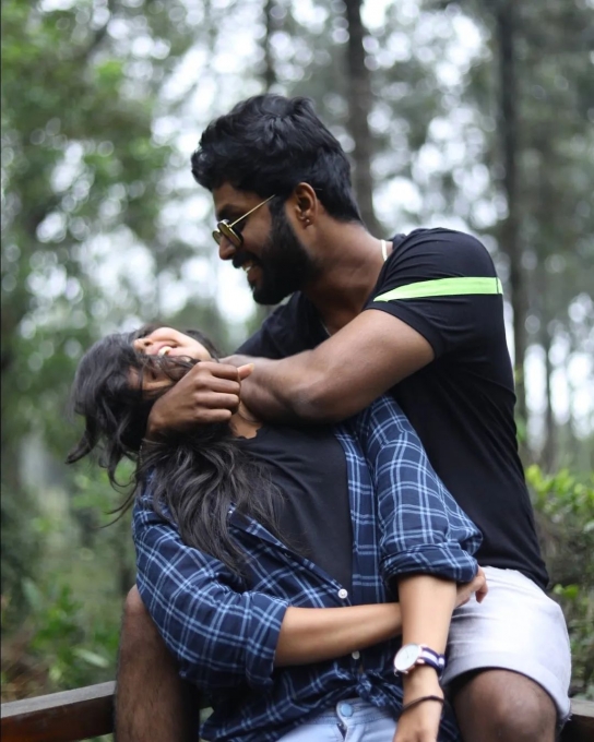 photos: சீரியல் நடிகை சைத்திராவின் ரீல் தங்கச்சியா இவங்க.. இதுக்கு ...