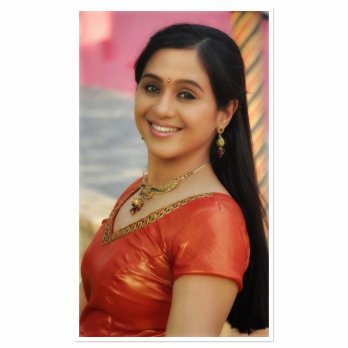 PHOTOS: நடிகை தேவயானியின் மகளை பாத்துருக்கீங்களா? புடவையில் அப்படியே ...