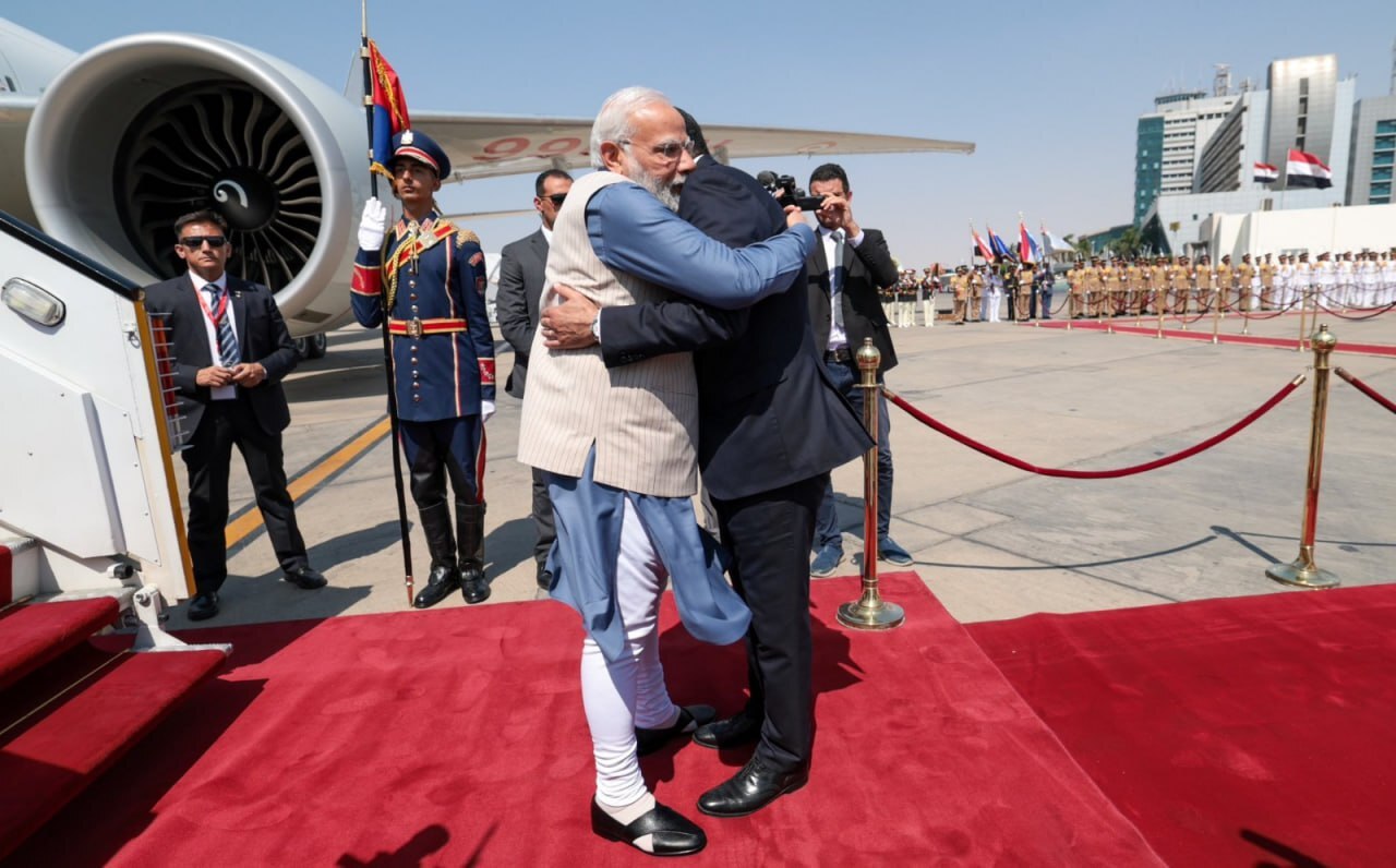 PM Modi Egypt Visit: प्रवासी भारतीयों ने किया वेलकम, आज मिस्र के ...