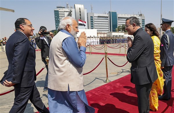 Prime Minister Narendra Modi Arrives At Egypt; See Visuals - Oneindia