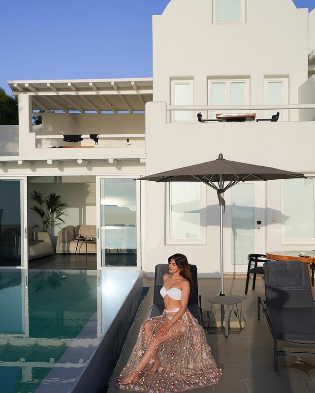 Sakshi Malik Photos: समुंद्र किनारे हॉट हुईं साक्षी मलिक, बिकिनी पहन ...