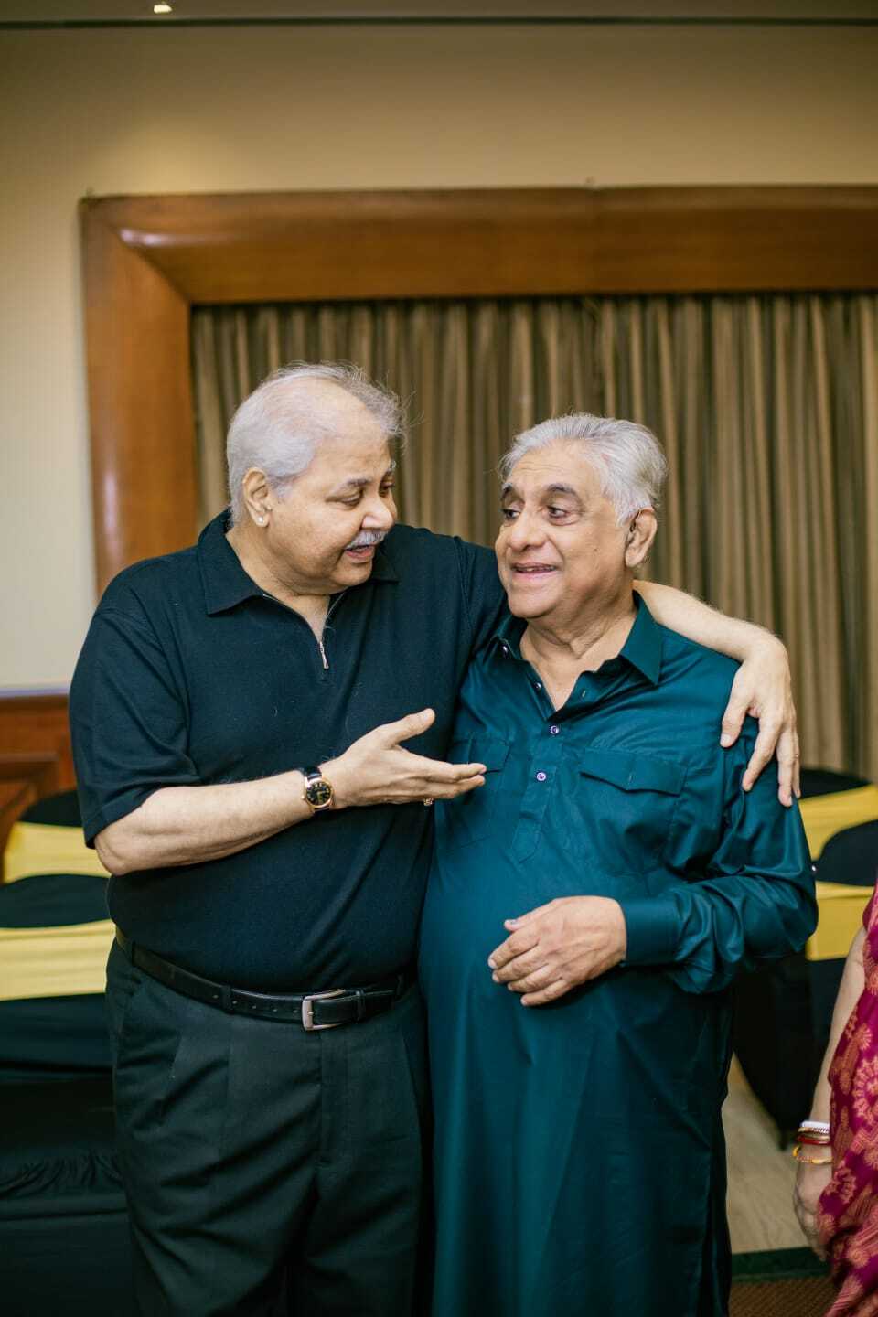 Wagle Ki Duniya: 75 साल के हुए टीवी के 'वागले साहब', पत्नी को दिया ...