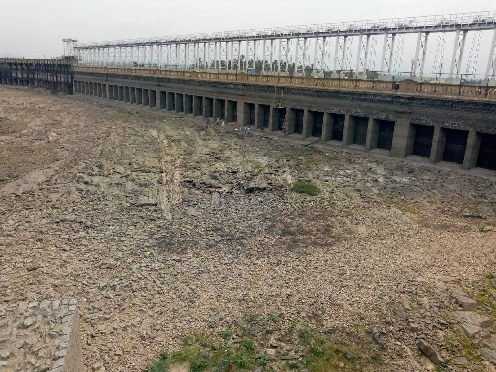 ರಾಜ್ಯದಲ್ಲಿ ಮಳೆ ಕೊರತೆ: ಕೆಆರ್‌ಎಸ್‌ ಒಡಲು ಬರಿದಾಗುತ್ತಿರುವ ಚಿತ್ರಣ! | Water ...