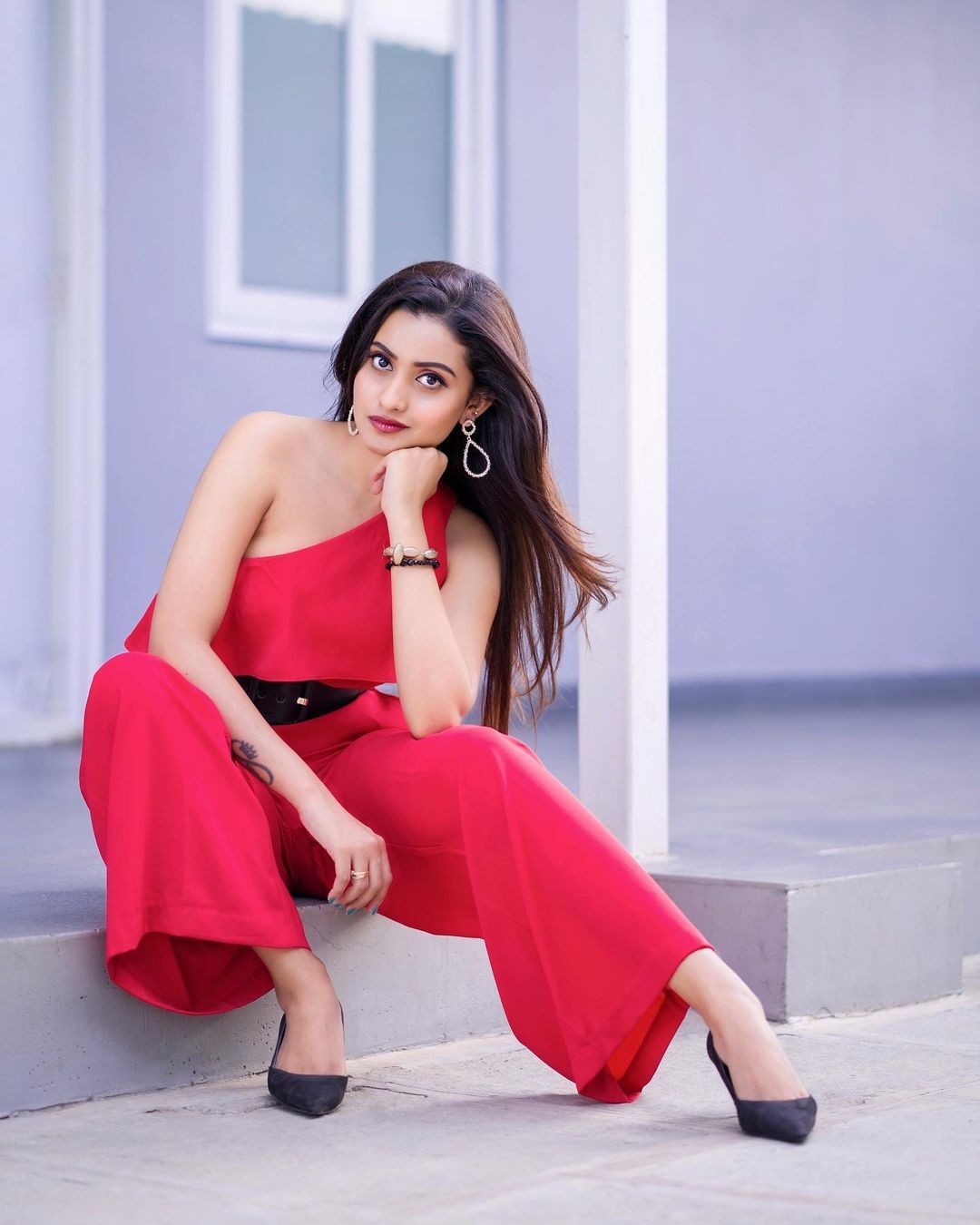 దీపిక పిల్లి అందాల మెరుపులు.. భామ సొగసులకు కుర్రాళ్లు చిత్తు..! | Anchor Deepika Pilli Is ...