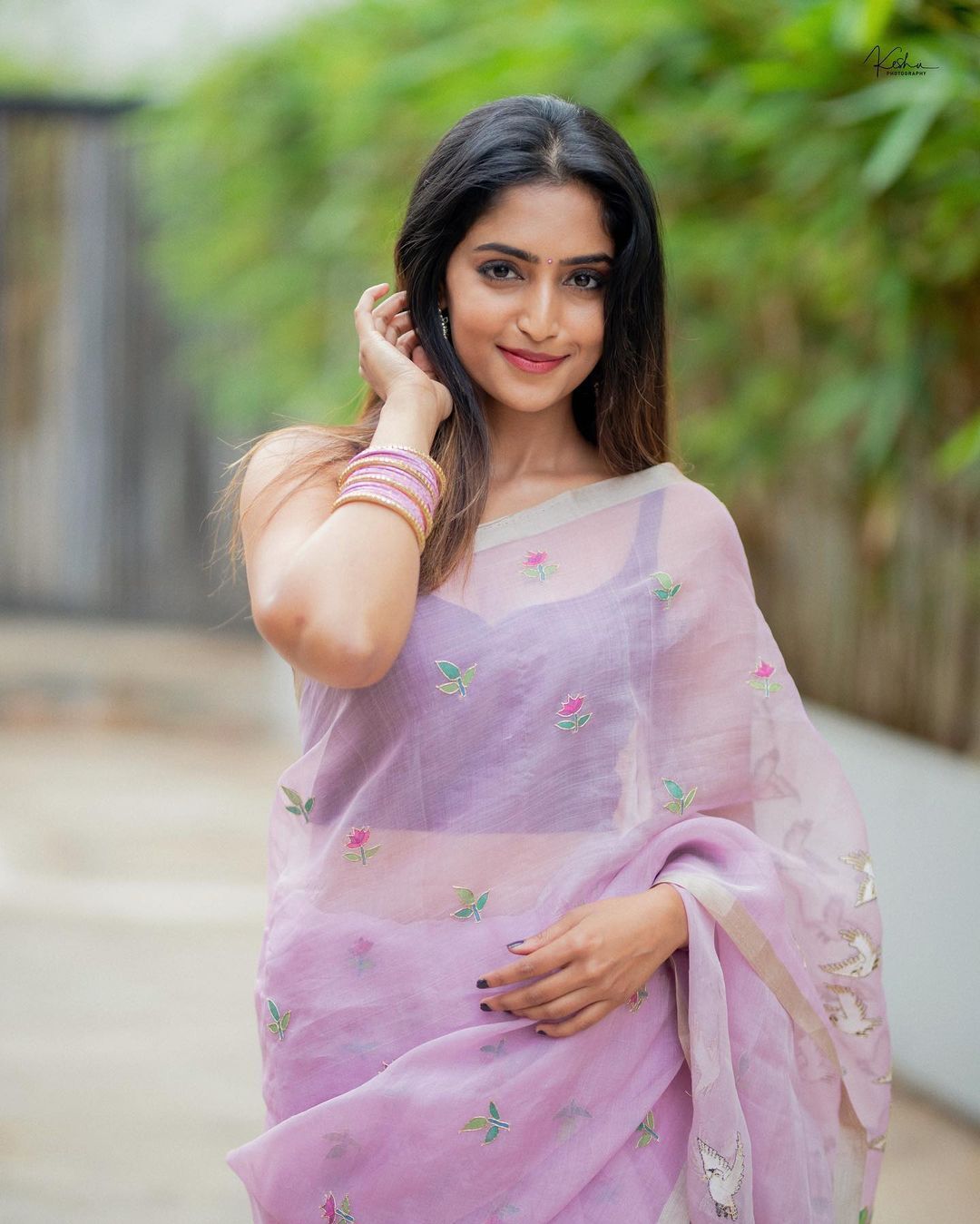 రెబా మోనికా జాన్‌ అందాల మెరుపులు.. భామ జోరుకు కుర్రాళ్లు చిత్తు చిత్తే ...