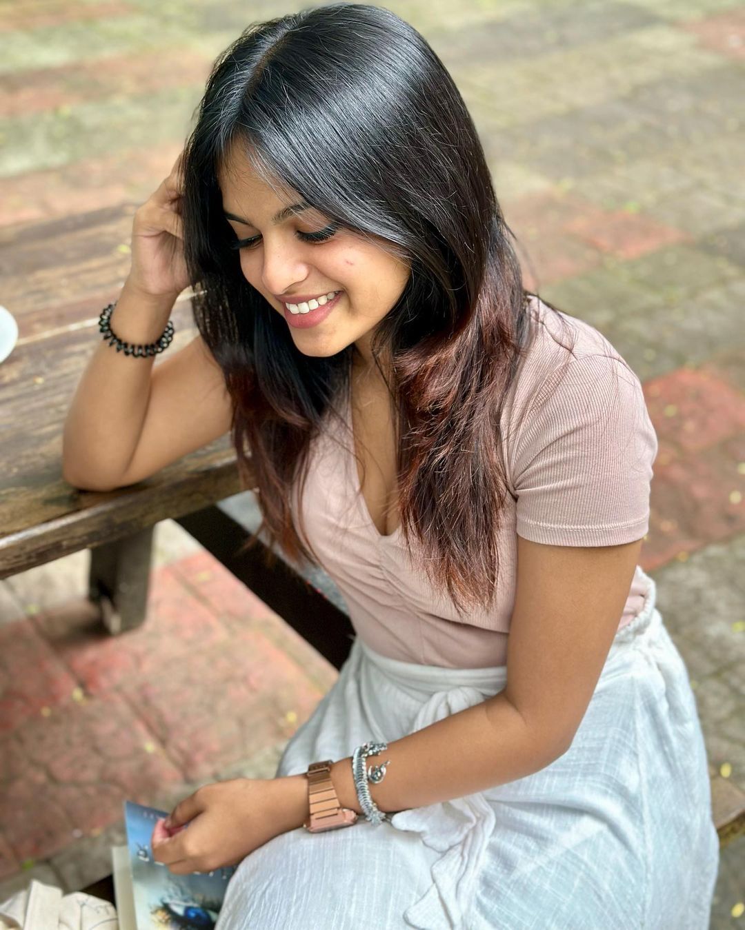 Gopika Ramesh: ബ്യൂട്ടി ഇൻ ടൗൺ.... ചിരിയിൽ ആരാധകരെ മയക്കി ഗോപിക രമേശ്; സൽവാറിൽ കലക്കൻ ലുക്കുമായി ...