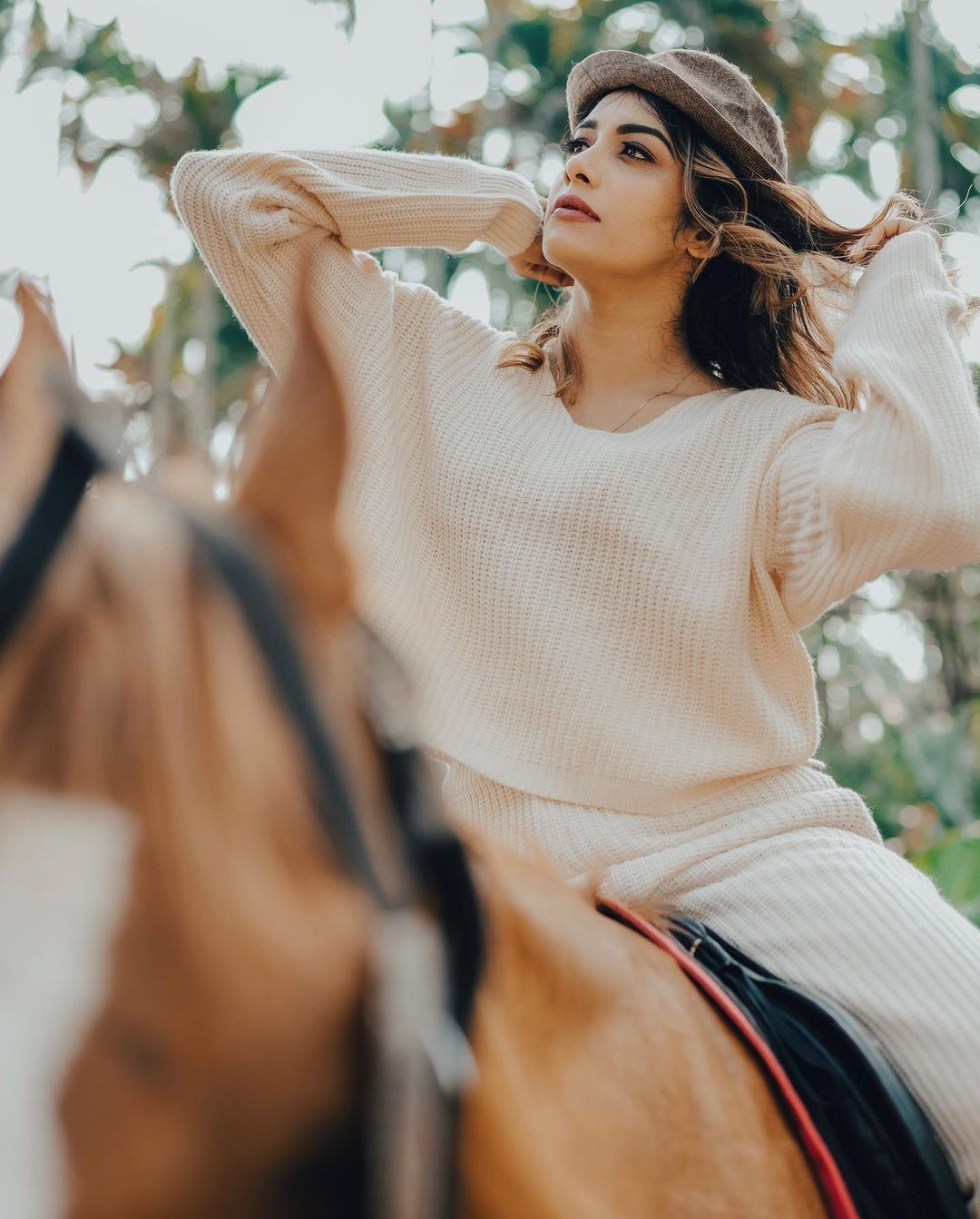 Dilsha Prasanann: ദിൽഷയ്ക്ക് വിവാഹം...? വധുവിനെപ്പൊലെ അണിഞ്ഞൊരുങ്ങി താരം; ആരാധകരെ ഞെട്ടിച്ച് ...