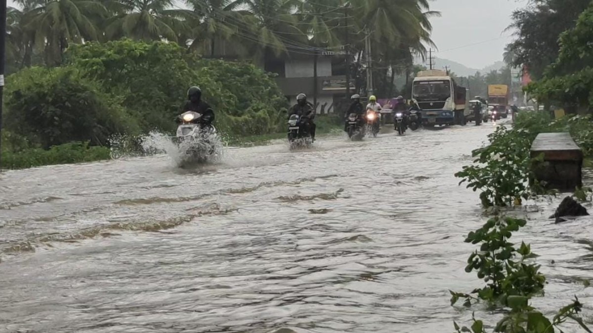 Monsoon Rain: ರಾಜ್ಯದ ಹಲವೆಡೆ ಮಳೆರಾಯ ಸೃಷ್ಟಿಸಿದ ಅವಾಂತರಗಳು | Monsoon Rain ...