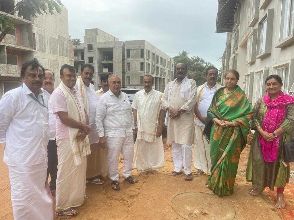 ತಿರುಪತಿಗೆ ಭೇಟಿ ನೀಡಿದ ರಾಮಲಿಂಗ ರೆಡ್ಡಿ: ವಿವಿಧ ಕಾಮಗಾರಿಗೆ ಚಾಲನೆ | Muzrai ...
