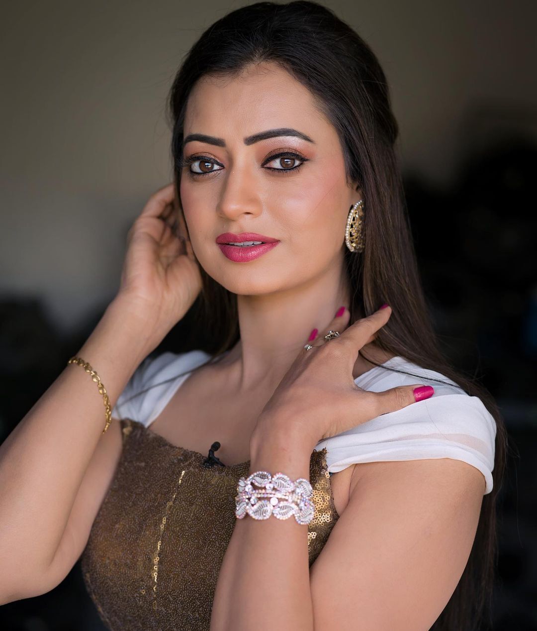 photos: நெஞ்சம் மறப்பதில்லை சீரியல் நடிகை சத்யாவா இது.. இப்போ என்ன ...