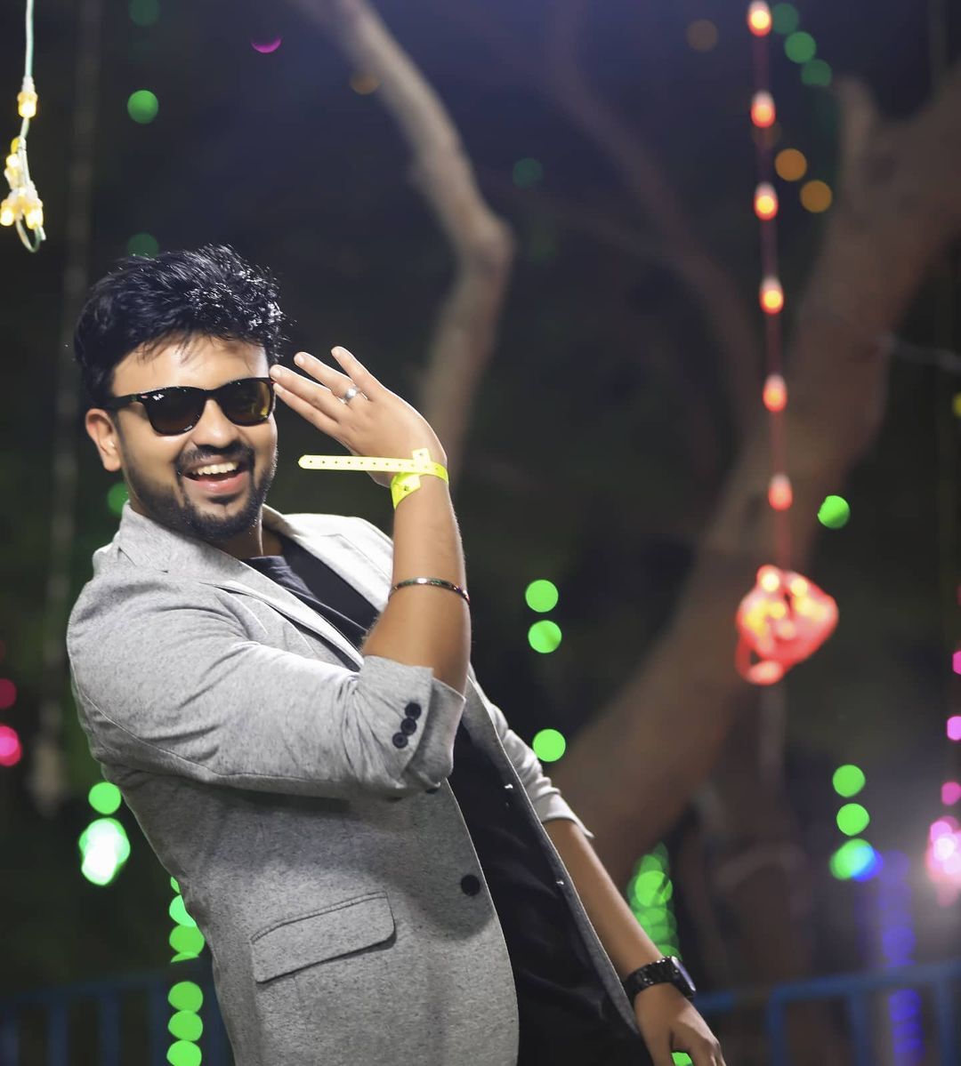 photos: அட இத கூட விட்டு வைக்கலையா!.. தோழியுடன் அட்டகாசம் பண்ணும் சன் ...