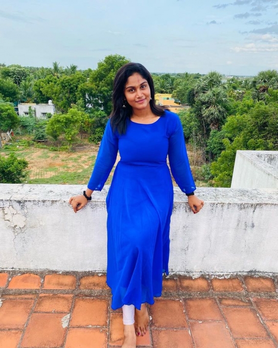 PHOTOS: சீரியல் நடிகை ரோஜா ஸ்ரீயா இது? ஹீரோயினாக மாறிய ரோஜாவின் லேட்டஸ்ட் புகைப்படங்கள் ...