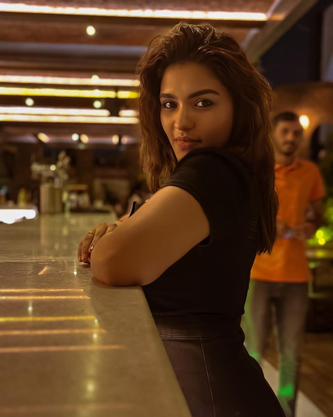 photos: மீண்டும் மணக்கோலத்தில் ஷபானா.. சுத்தி போடுங்க.. கமெண்டுகளை ...