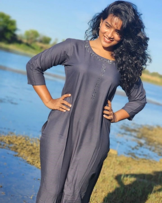 PHOTOS: மாரி செல்வராஜ் பட நாயகியா இது? இணையத்தை கலக்கும் திவ்யா ...