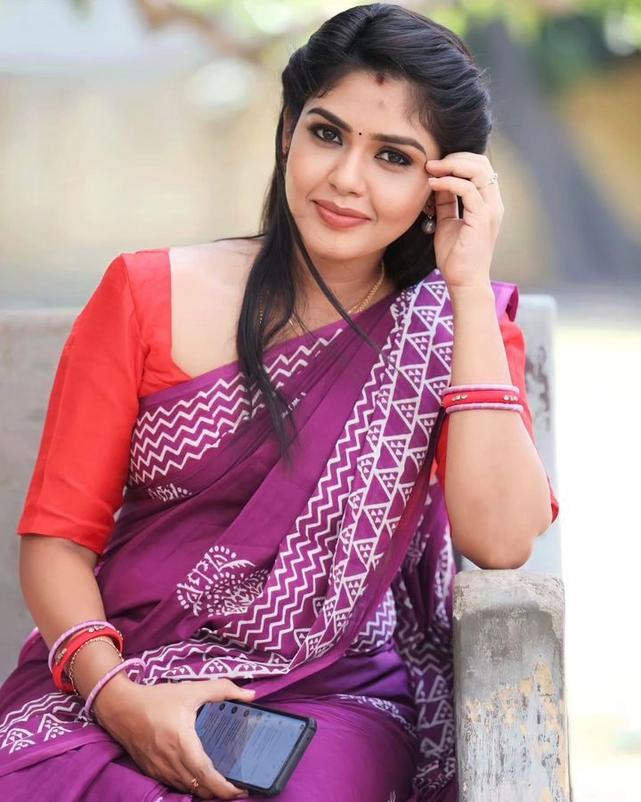 PHOTOS: பிறந்தநாள் கொண்டாடிய பாண்டியன் ஸ்டோரீஸ் மீனா.. ஜொலிக்கும் ...