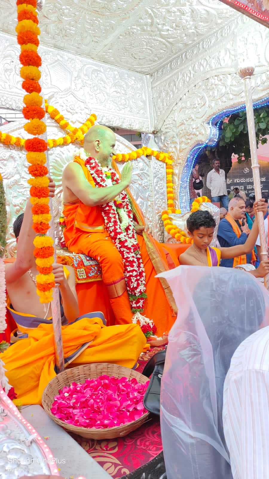 ಚಾತುರ್ಮಾಸ: ಉಡುಪಿ ಪುತ್ತಿಗೆ ಮಠದ ಶ್ರೀಗಳ ಬೆಂಗಳೂರು ಪುರ ಪ್ರವೇಶ | Pura ...