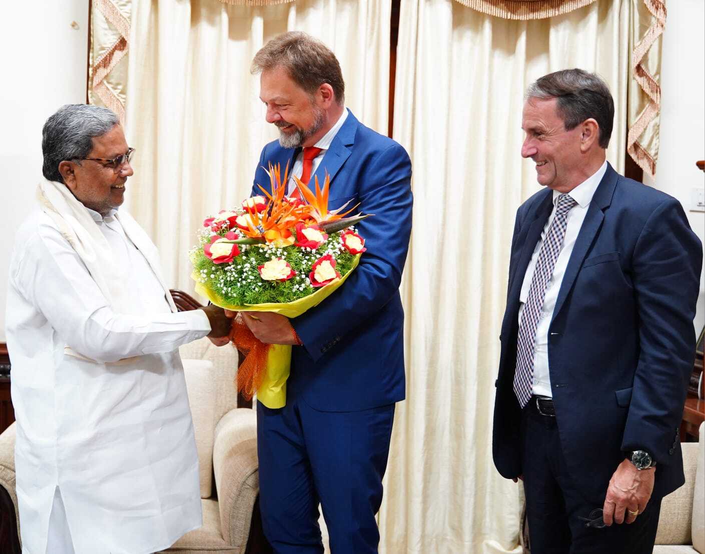 ಡಾ. ಫಿಲಿಪ್ ಆಕರ್ ಮನ್ ಅವರನ್ನು ಭೇಟಿ ಮಾಡಿದ ಸಿದ್ದರಾಮಯ್ಯ | Siddaramaiah Met German Ambassador Philip ...