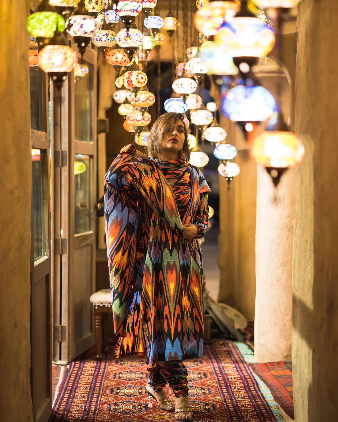 Prayaga Martin: ടോപ്പ് ലെസ്സിൽ പരീക്ഷണവുമായി പ്രയാഗ മാർട്ടിൽ...? ഇ ...