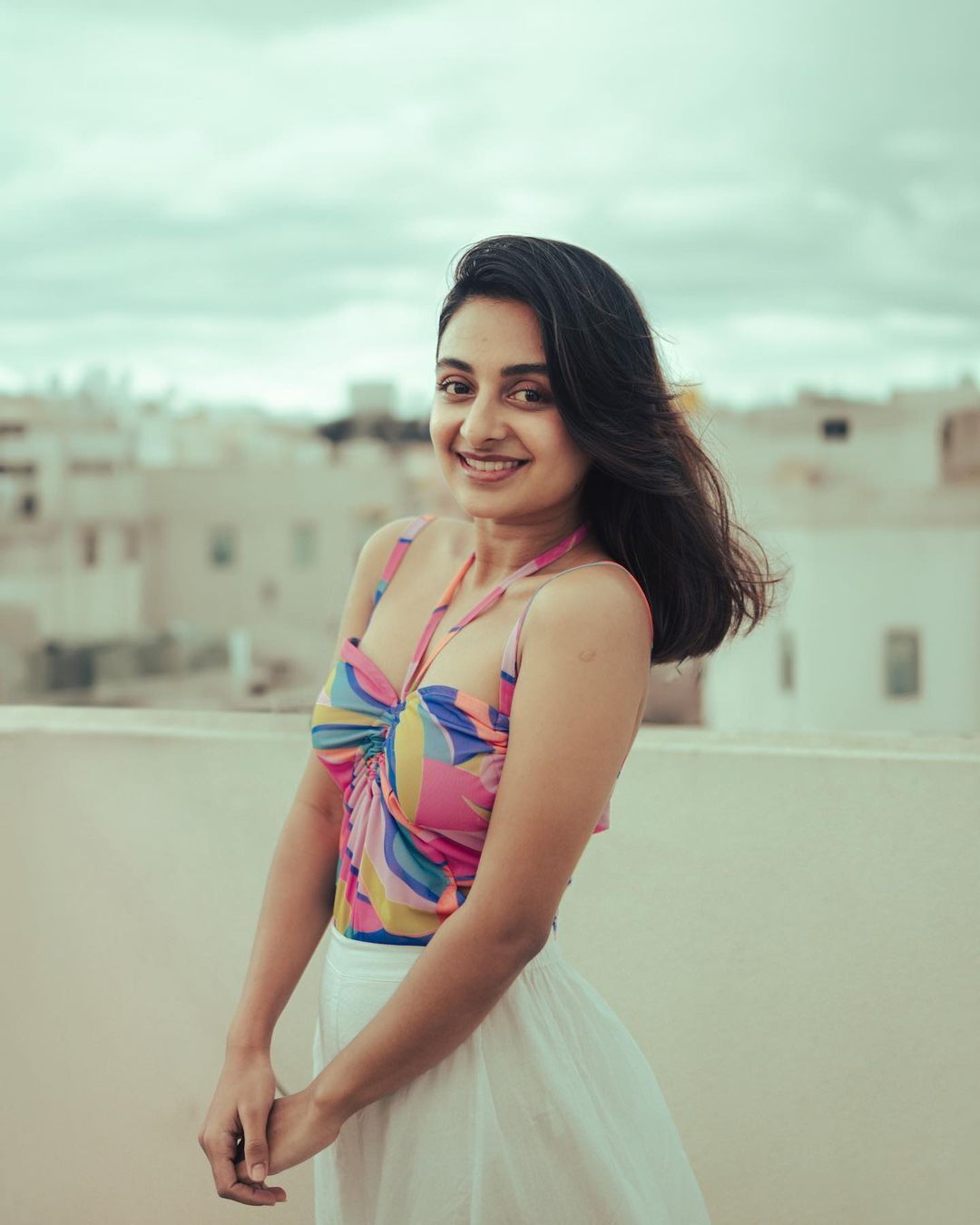 Esther Anil: വീണ്ടും ഗ്ലാമറസ്സ് ലുക്കില്‍ ആരാധകരെ കൈയ്യിലെടുത്ത് എസ്തര് ...