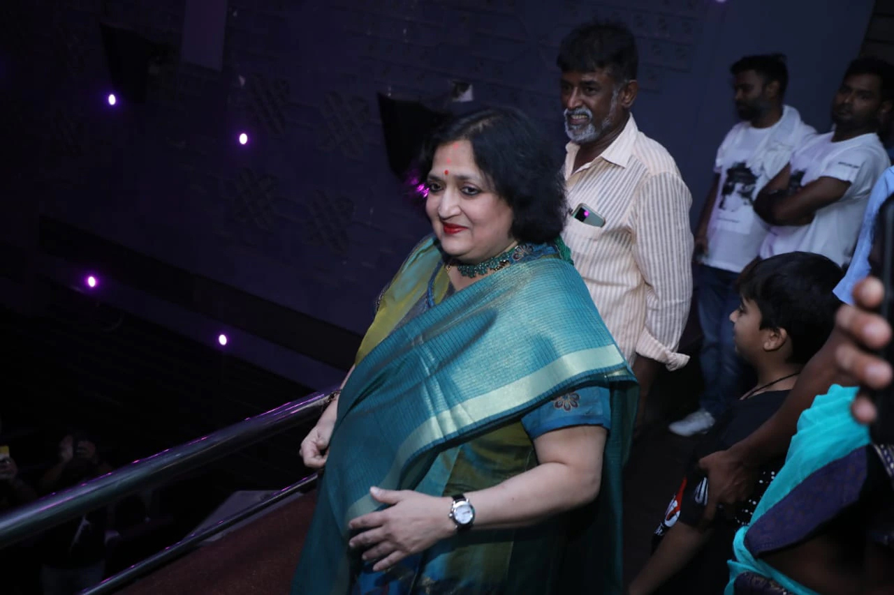 In Pics: Rajinikanth's 'Jailer' Premieres with Star-Studded Family ...