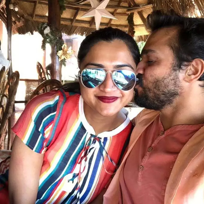 Photos of Spandana Raghavendra, Wife of Vijay Raghavendra, Who Passed ...