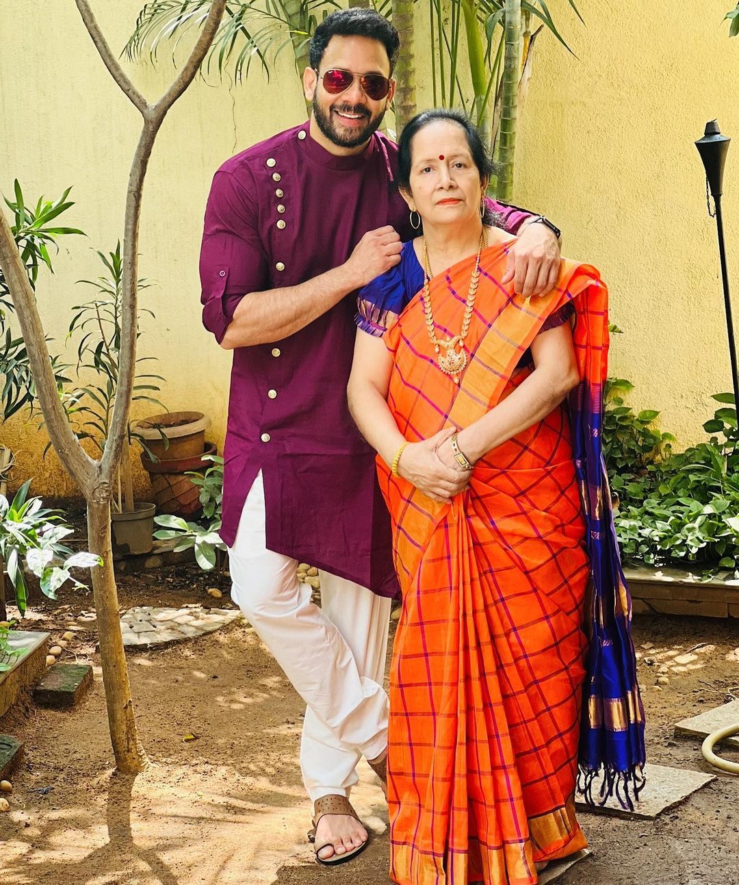 PHOTOS: நடிகர் பரத்தின் இரட்டை குழந்தைகளை பார்த்துள்ளீர்களா? அழகிய ...