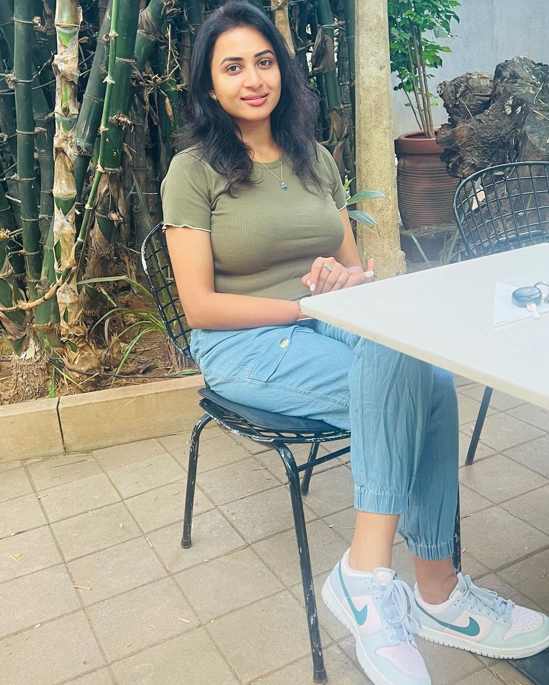 PHOTOS: இனி கனவுல கூட இதுதான வரும்.. ரசிகர்களை அதிர்ச்சியில் தள்ளிய சீரியல் நடிகை! | Television ...