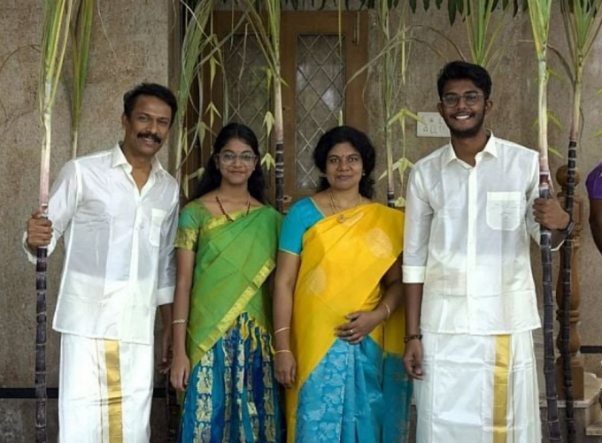 PHOTOS: நடிகர் சமுத்திரக்கனிக்கு இவ்வளவு பெரிய பிள்ளைகளா? ட்ரெண்டாகும் ...