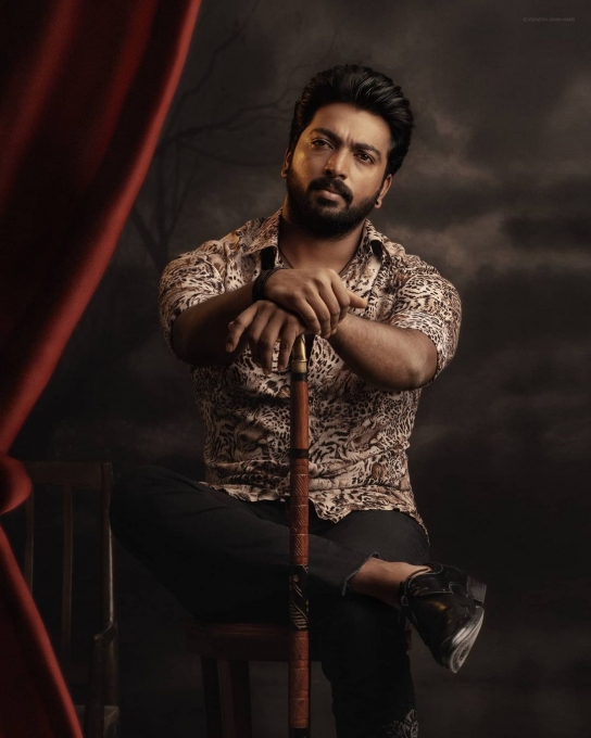 PHOTOS: 'மெட்ராஸ்' படத்தில் அன்புவாக நடிச்சவருக்கு இத்தனை குழந்தைகளா ...