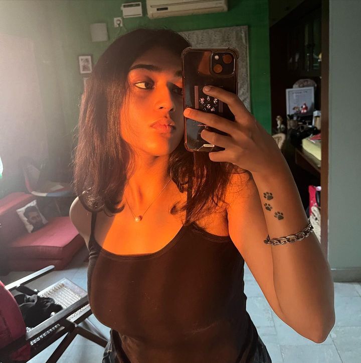 PHOTOS: நடிகை தேவதர்ஷினியின் மகளை பாத்துருக்கீங்களா? ஹீரோயினுக்கே டஃப் கொடுப்பாங்க போலயே ...