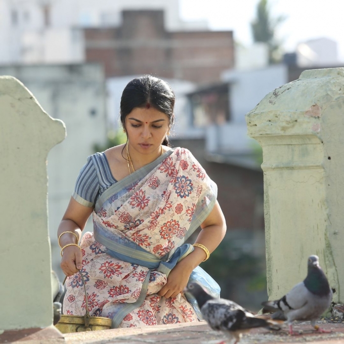 PHOTOS: அம்மாவுடன் இருக்கும் புகைப்படத்தை வெளியிட்ட ரத்தினவேல் மனைவி ...